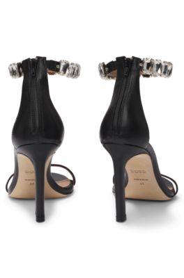 BOSS - Sandales en cuir nappa à talons hauts et bride à strass - Noir