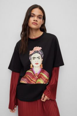BOSS - Camiseta relaxed fit en algodón con gráfico de Frida Kahlo