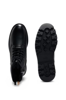 BOSS - Botines de piel granulada con cinta de rayas de la marca